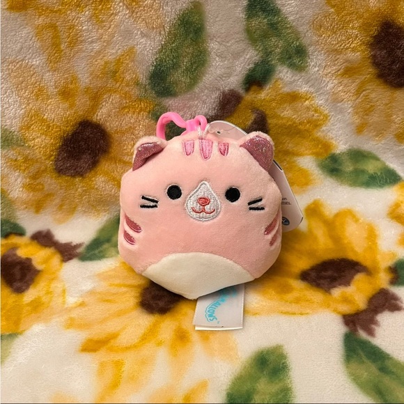 Squishmallows | Toys | Squishmallow Laura Clip Nwt | Poshmark